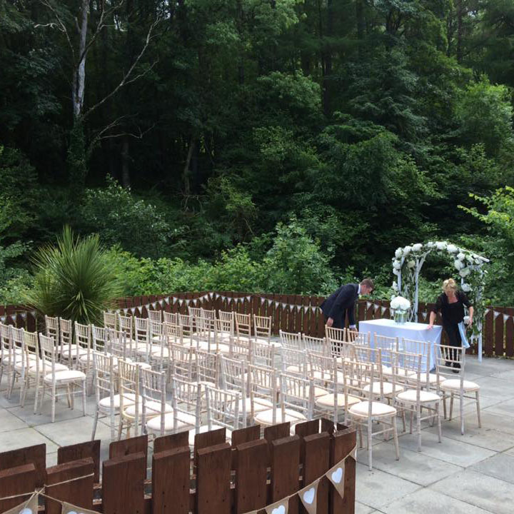 Laragh Lodge – Licensed Bar and Restaurant